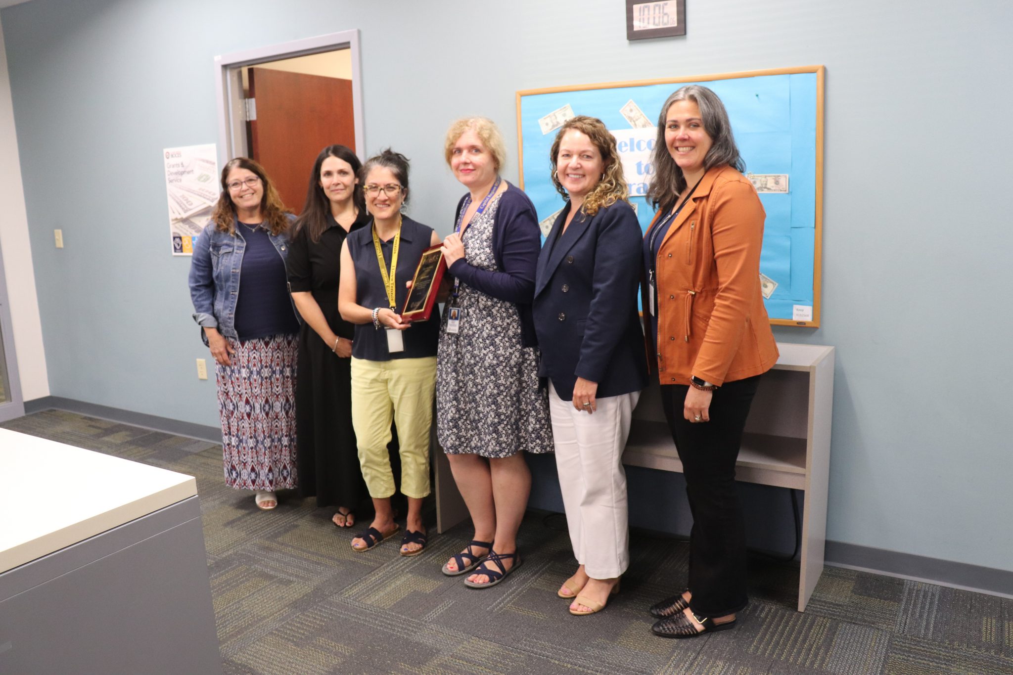 Beth Kellerman honored with 2025 Extra Mile Award – Capital Region BOCES